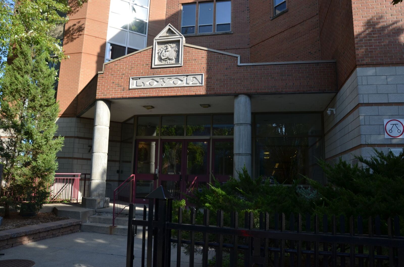 Moderco: designer, engineer & manufacturer of Partition System